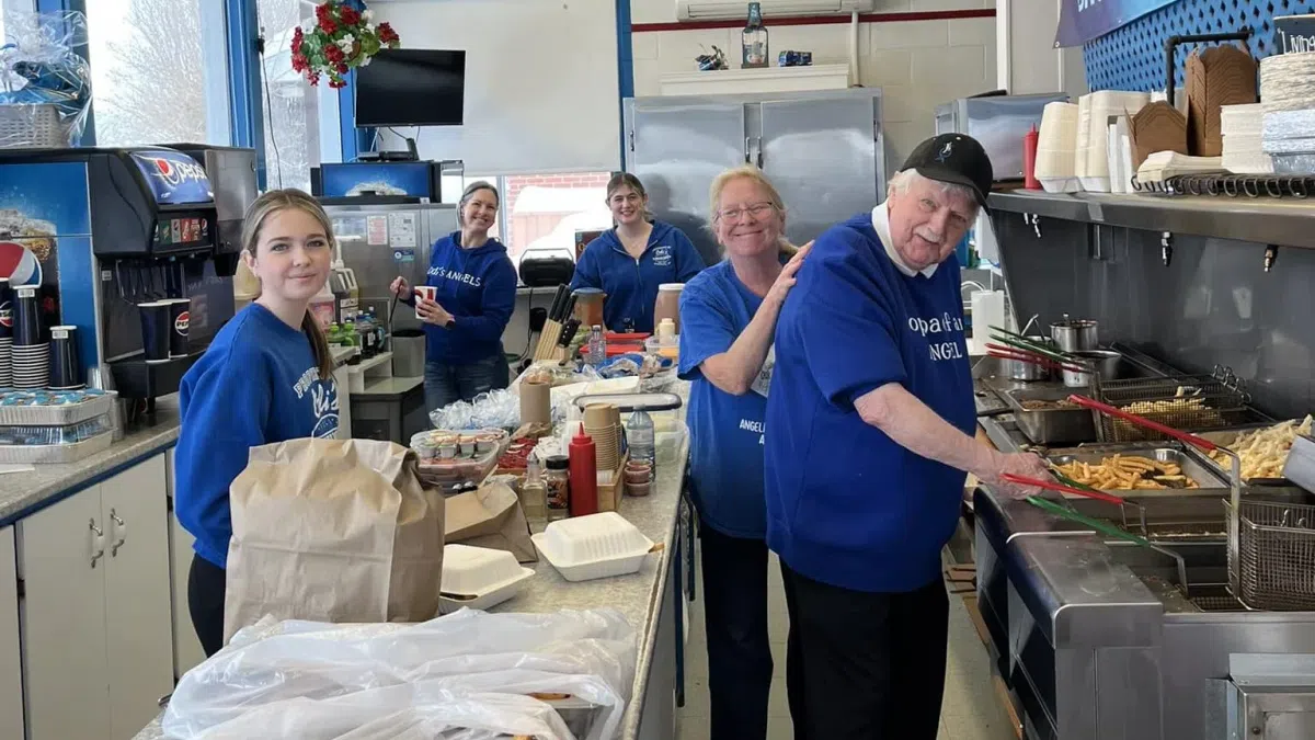 Renfrew’s Odi’s Kingburger combats winter storm to raise funds for ...