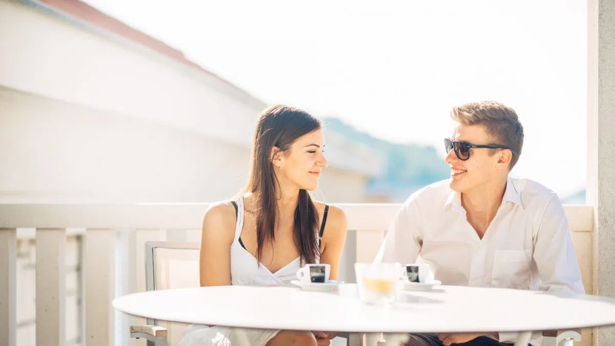 Dear Sean, I’m in a situationship | Hot Country 103.5