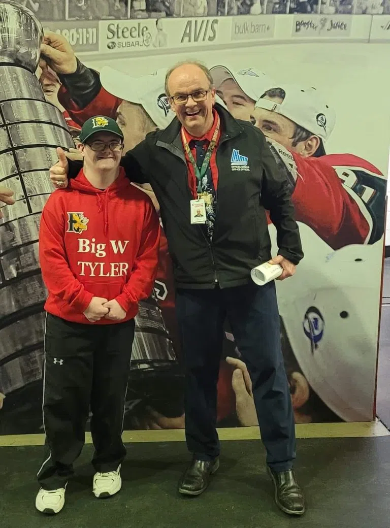 QMJHL Salutes Tyler Long of the Mooseheads in Video | Hot Country 103.5