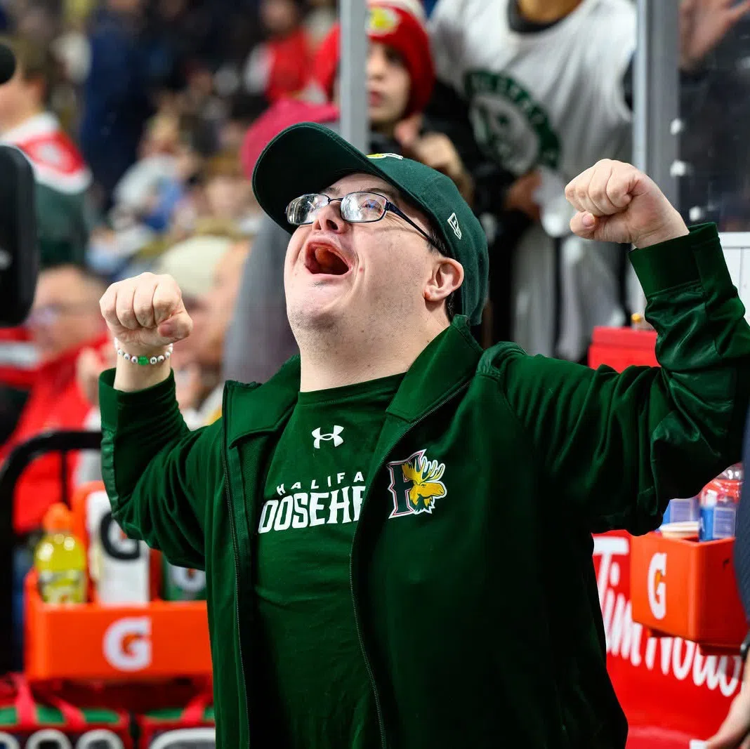 QMJHL Salutes Tyler Long of the Mooseheads in Video | Hot Country 103.5