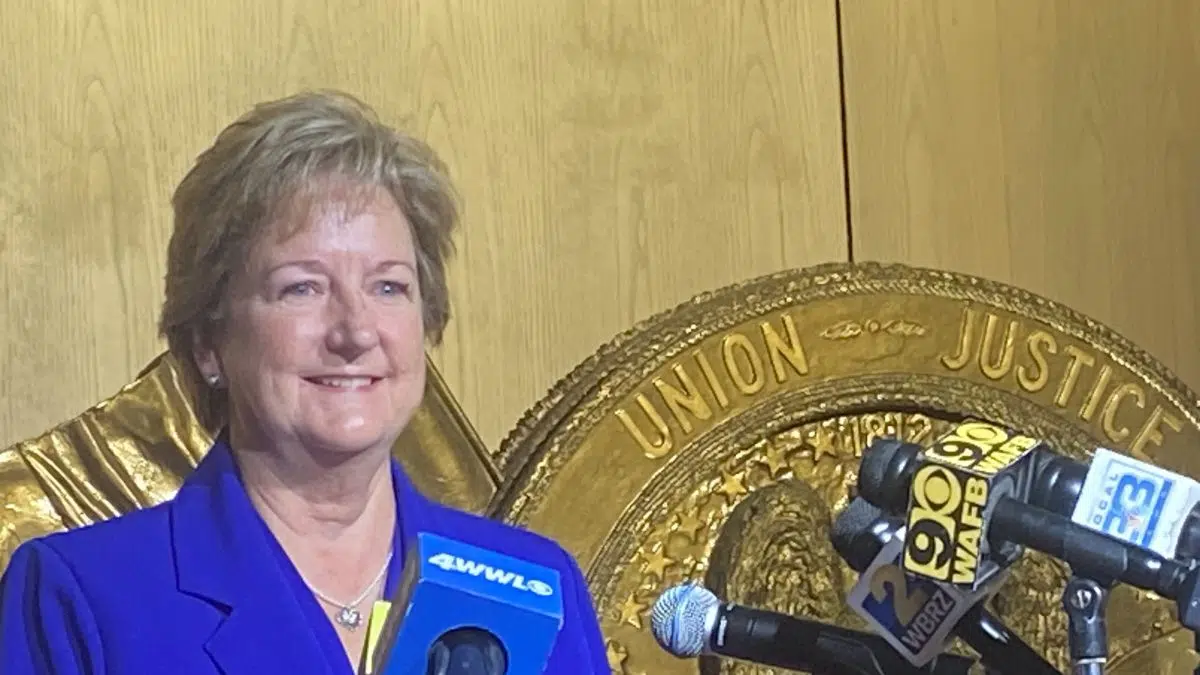 Sharon Hewitt levels criticism towards Jeff Landry and the state GOP ...