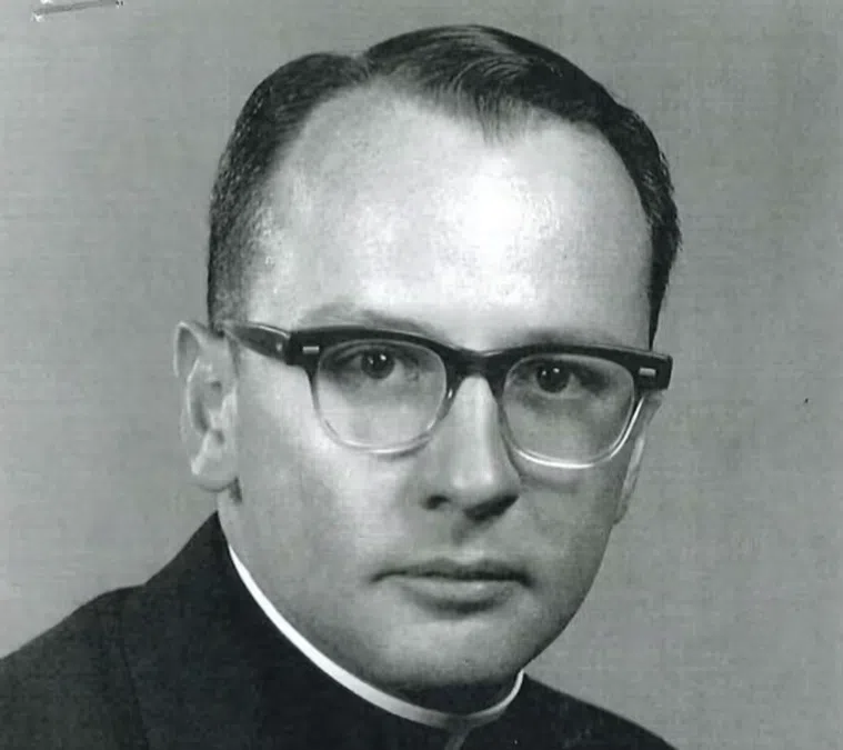 Ex-Priest Lawrence Hecker Plead Guilty to Child Abuse ...