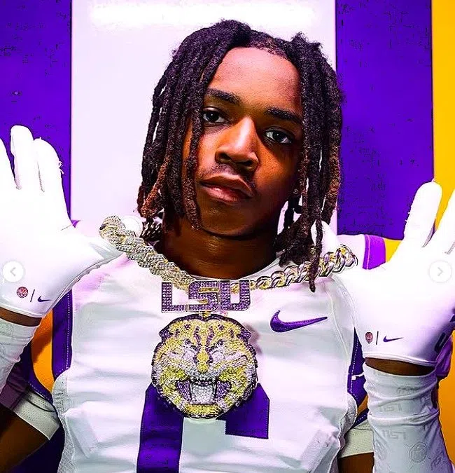 Alexandria Senior High School football star, LSU commit JT Lindsey nabs ...