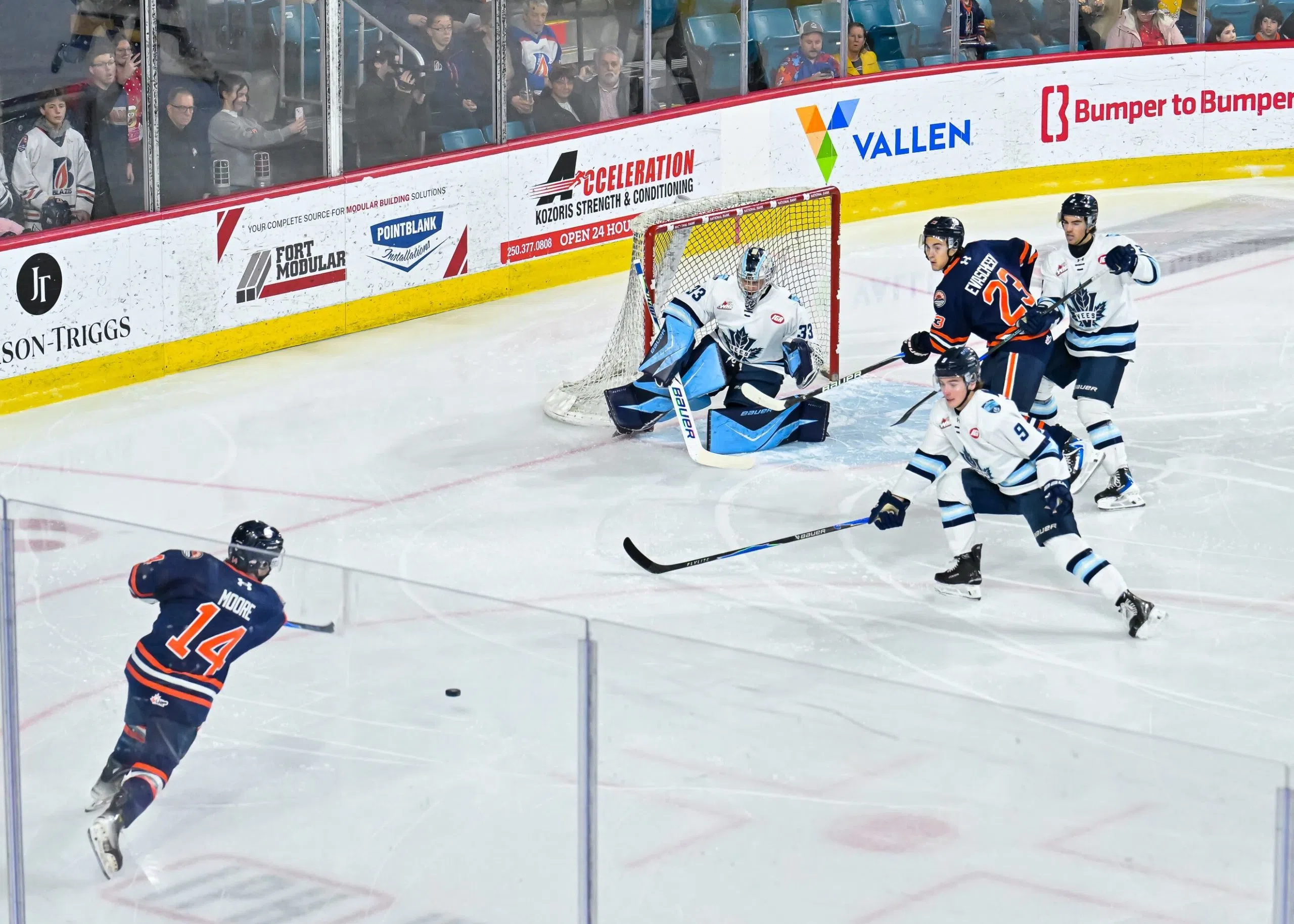 From Junior A hopefuls to WHL regulars, roommates Moore, Evaschesen ...