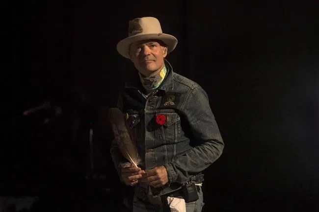 Beloved Tragically Hip frontman Gord Downie dead at 53 after public ...