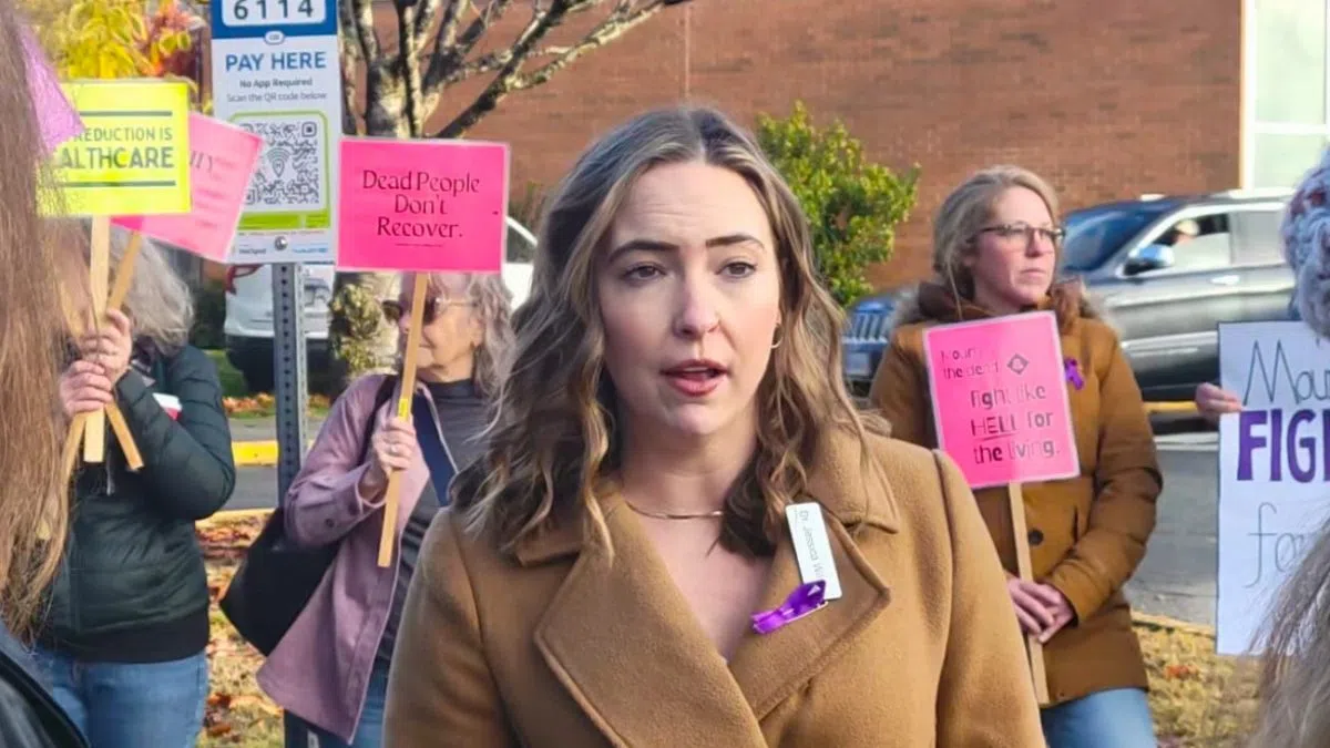 B.C. addictions doctor resigns, placed on leave over unsanctioned ...