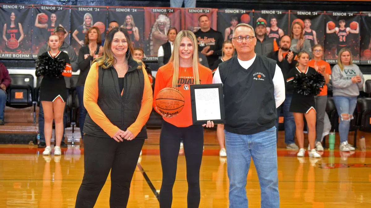 ACHS Honors Grace Nelson with 2,000th Career Point Game Ball | Vandalia ...