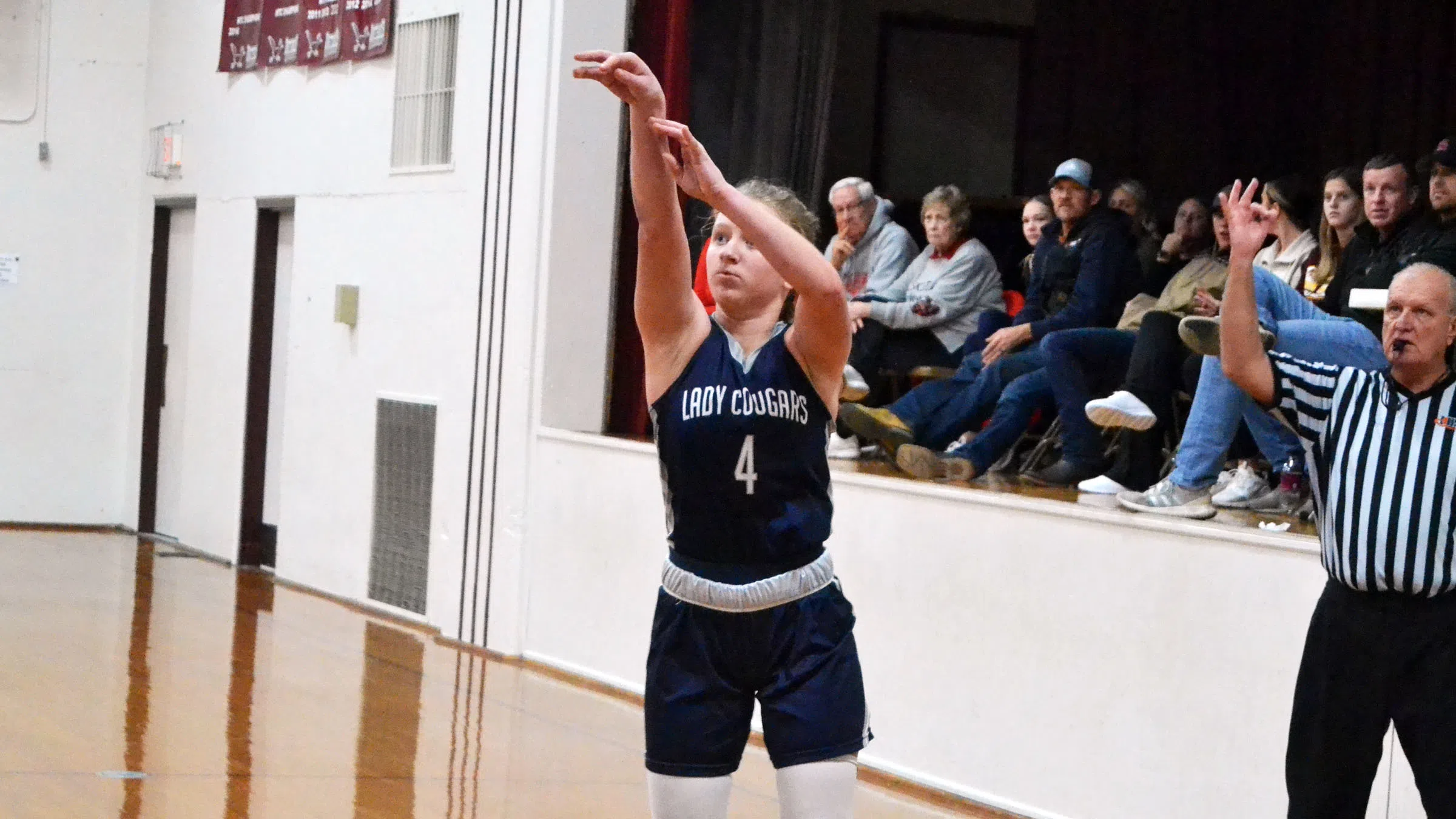 Lady Cougars Beat Marshall, Finish Pool Play 2-1 to Advance to ...