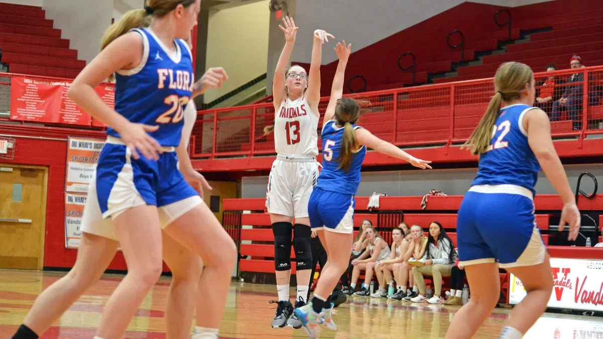 Lady Vandals Pick Up Third Win of Season, beat Flora 59-28 | I70Sports
