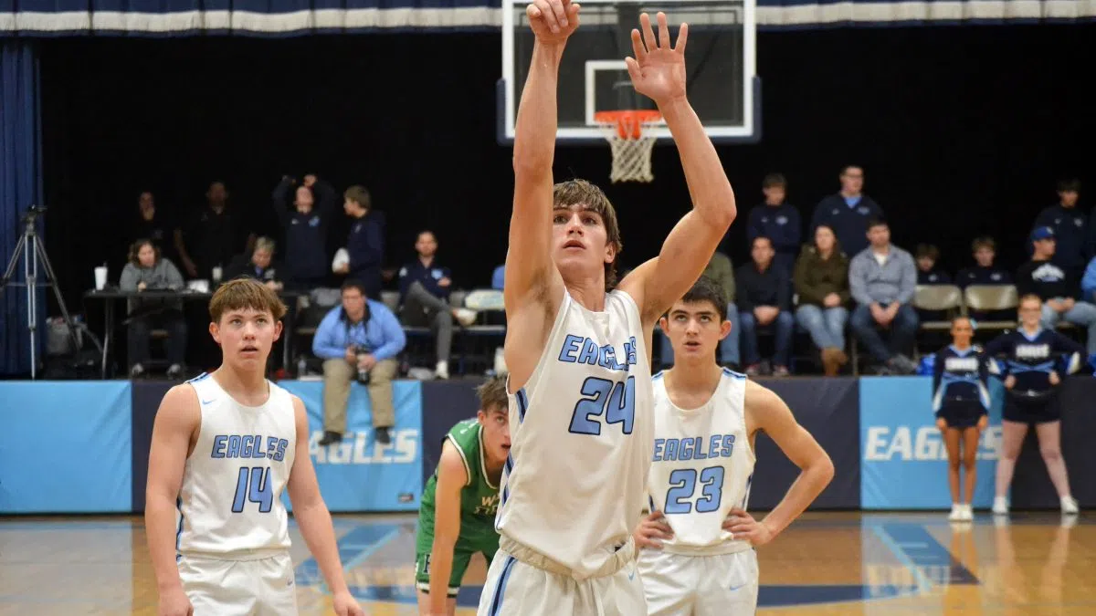 SEB Starts Second Half of Season With Road Win | I70Sports