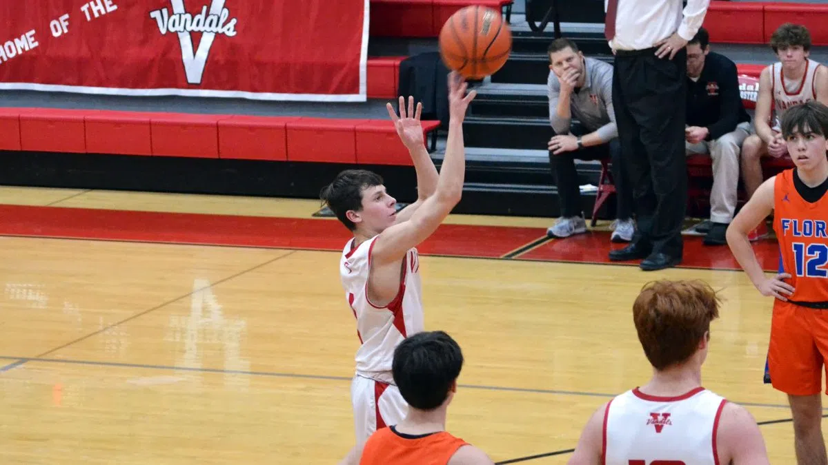 Vandals Fall Saturday night to Flora | I70Sports