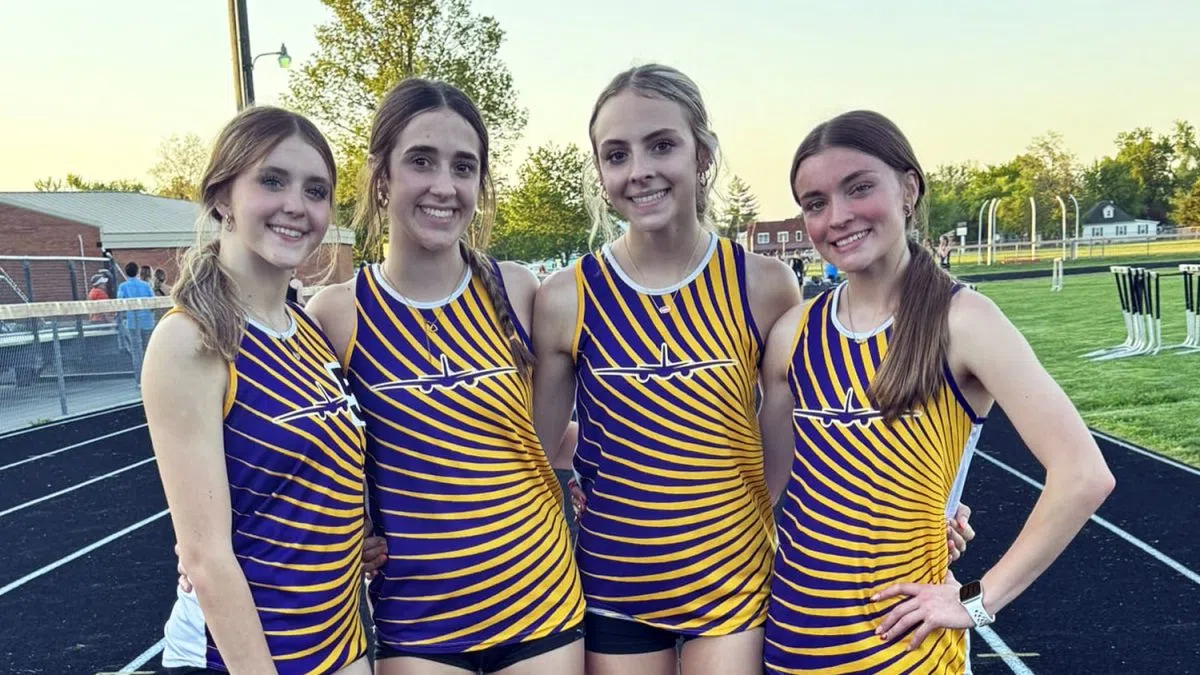 BSE Hurdler Katie Berner and 4×200 Relay Team Qualifies for IHSA 1A ...