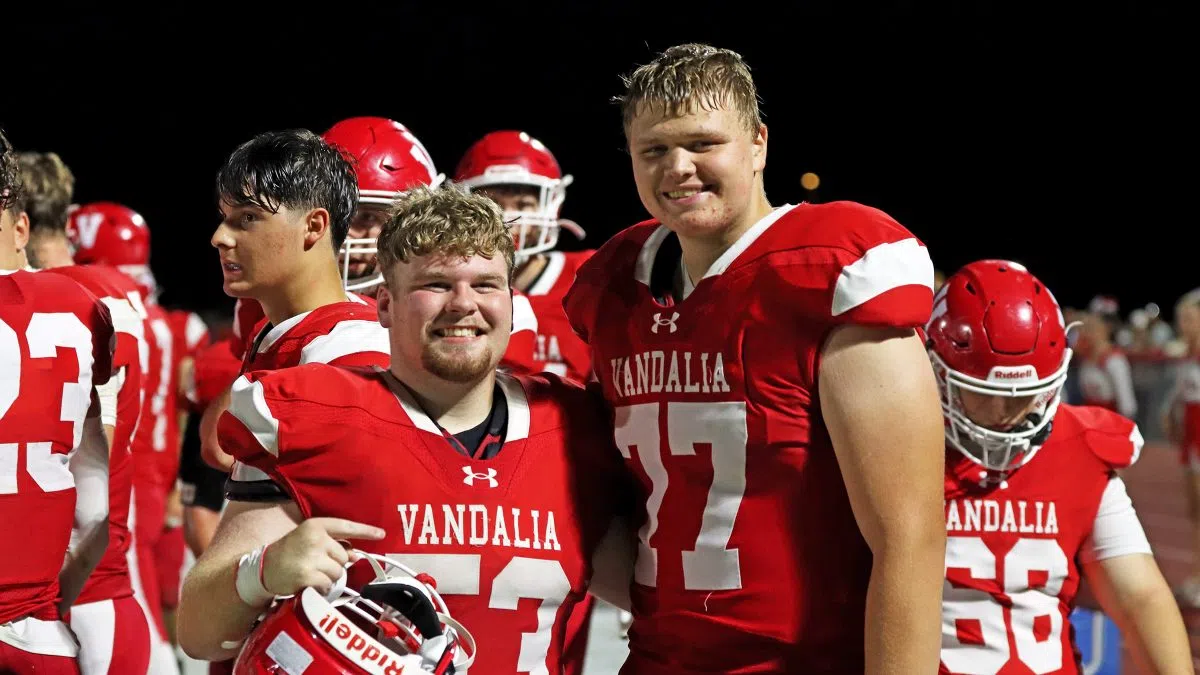 Interviews with Vandalia Football’s Isaac Forbes and Dominic Swyers ...
