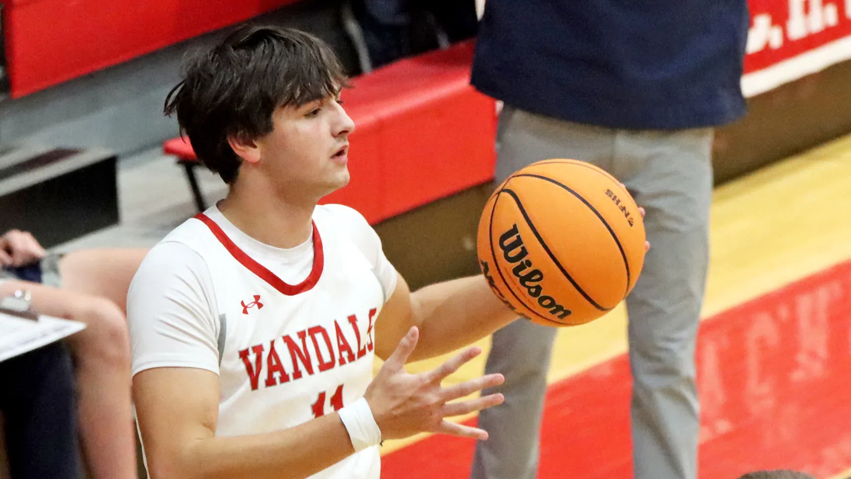 Vandals Fall to Flora | Vandalia Radio