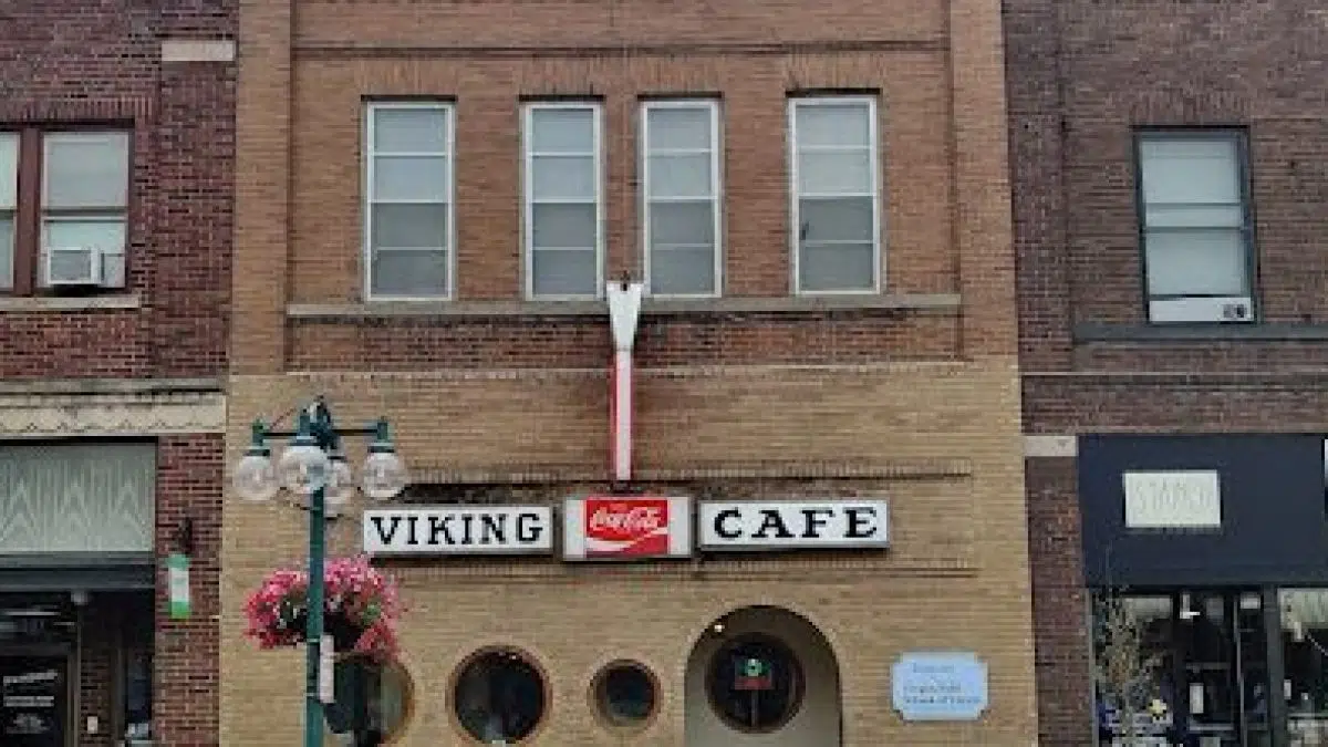 Where to Eat Episode 4 – The Viking Cafe | Fergus Now