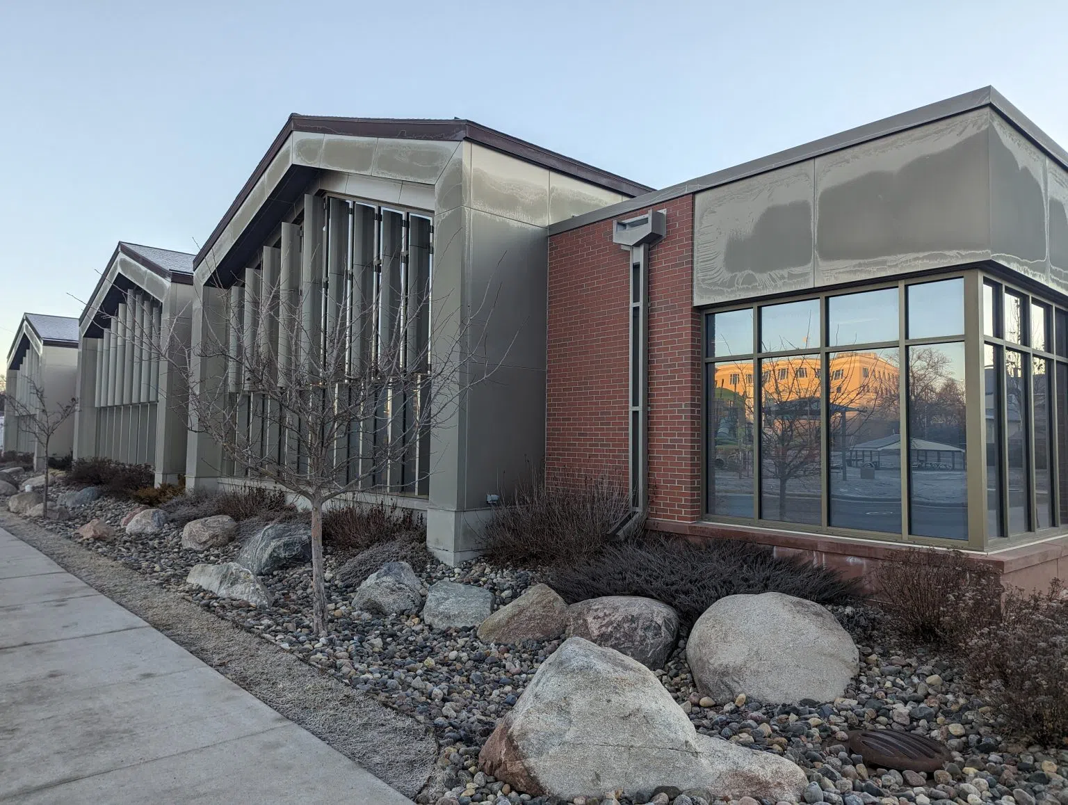 Fergus Falls Library Hosts Clothing Swap | Fergus Now