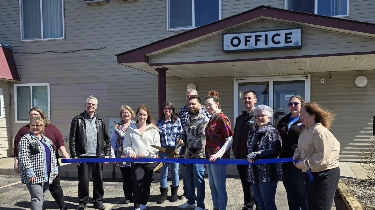Fergus Inn Holds Official Ribbon Cutting | Fergus Now