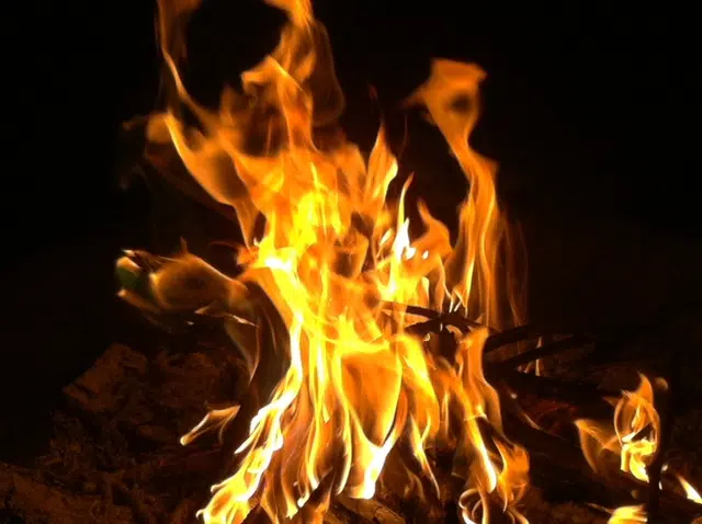 1 of 2 Badlands wildfires closes roads, part of trail system | KNOX ...