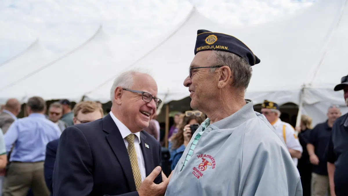 Walz’ military service comes under scrutiny | KNOX News Radio, Local ...