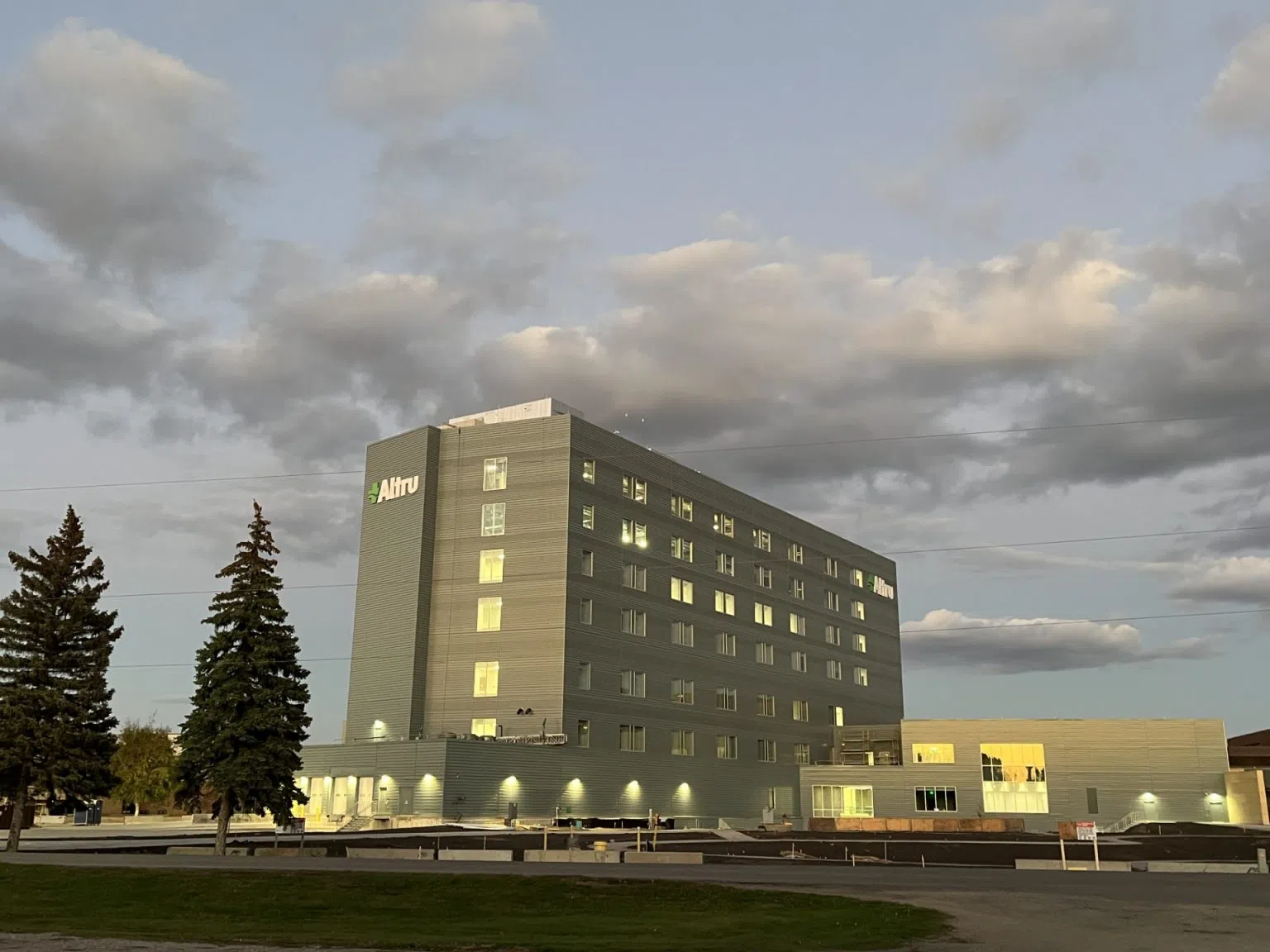 The new Altru Hospital marks three weeks | KNOX News Radio, Local News ...