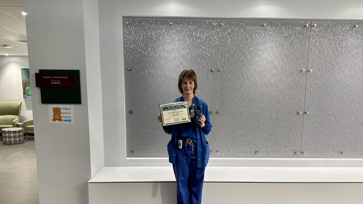 Altru nurse earns DAISY Award for compassion and kindness | KNOX News ...