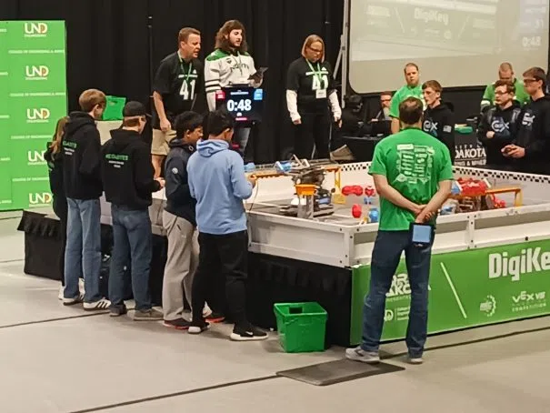 UND Hosted The North Dakota Signature VEX Robotics Event at The Alerus ...