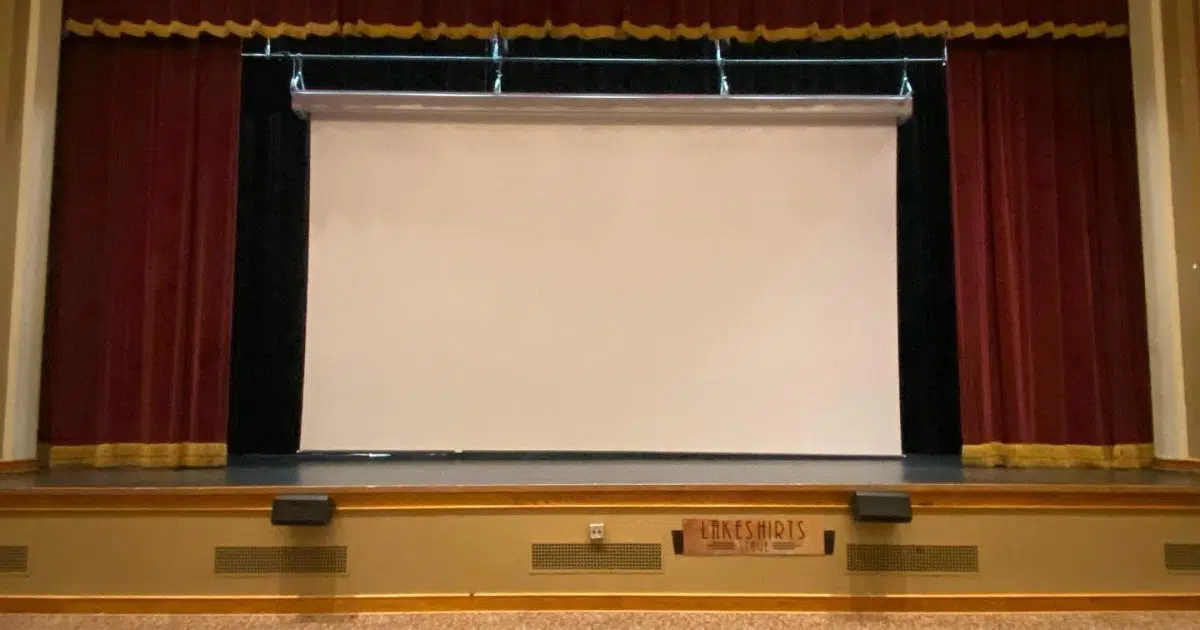 Holmes Theatre adds 26-foot movie screen to stage | Lakes Area Radio
