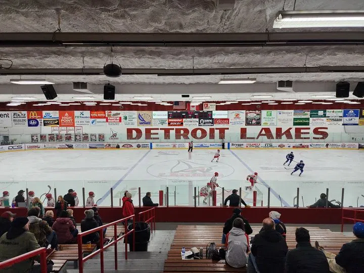 Boys Hockey: Detroit Lakes Offense Struggles to Score in Losing Effort ...