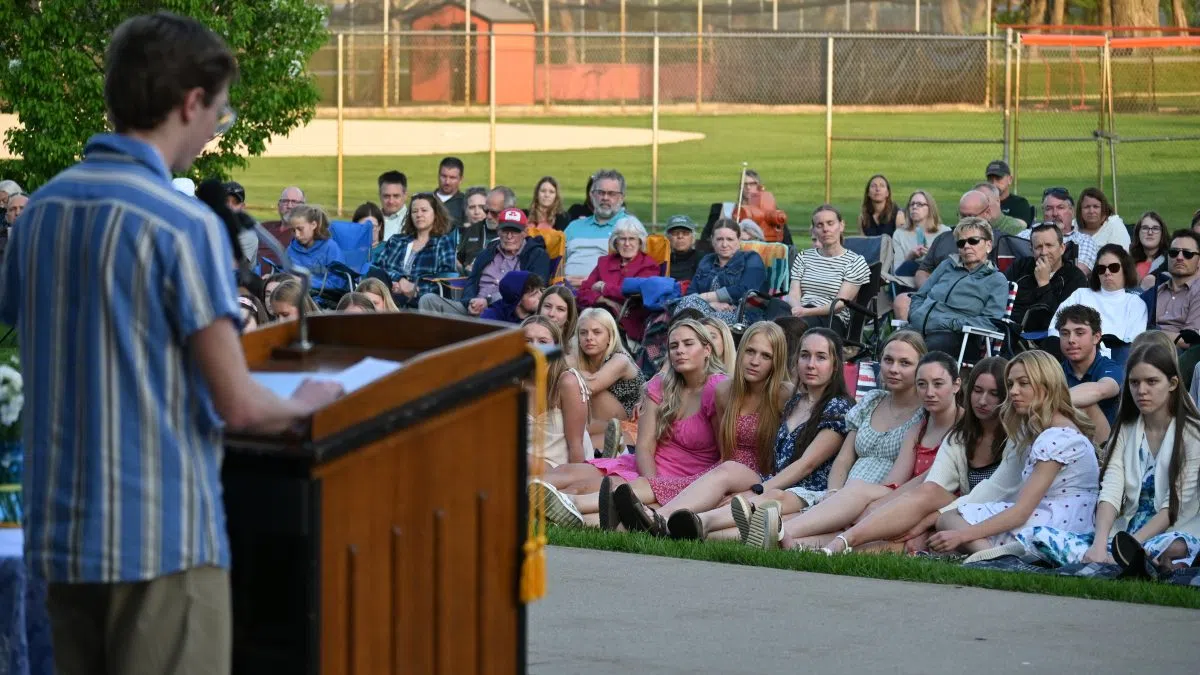 WSHS inducts 58 students into National Honor Society | Winona Radio