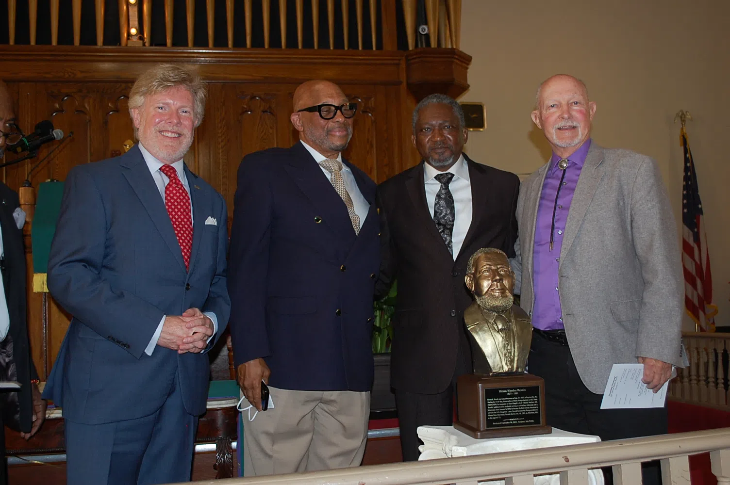 Sculptor Bob Willis awarded 2024 Award of Merit for his bust of Hiram ...