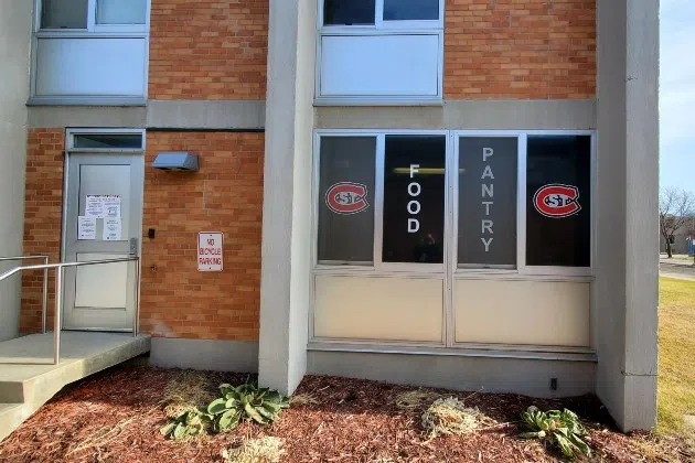 SCSU Reopens Huskies Food Pantry | KNSI