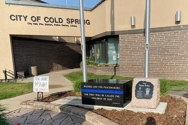 Officer Decker Memorial Dedication set for August | KNSI