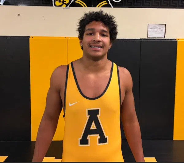 Donovan Hedrington Awarded the KS 95.7 Armour Insurance Athlete of the ...