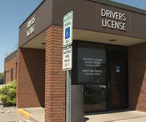 Long waits for road tests for those seeking driver’s licenses in MN ...