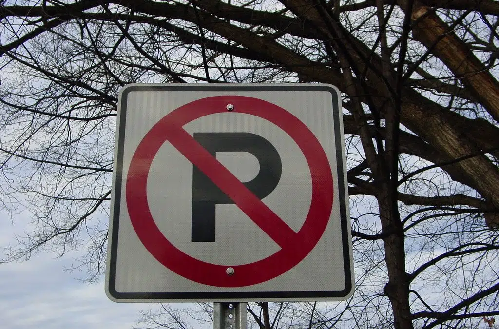 Children towed away in van that was parked illegally | The Mighty 790 ... Children towed away in van that was parked illegally | The Mighty 790 ...