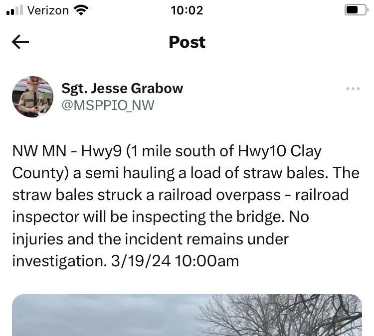 Semi carrying hay bales hits underside of railroad bridge | The Mighty ...