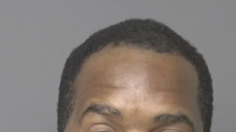 2 hurt in crash on I-29 in Fargo | Froggy 99.9 KVOX