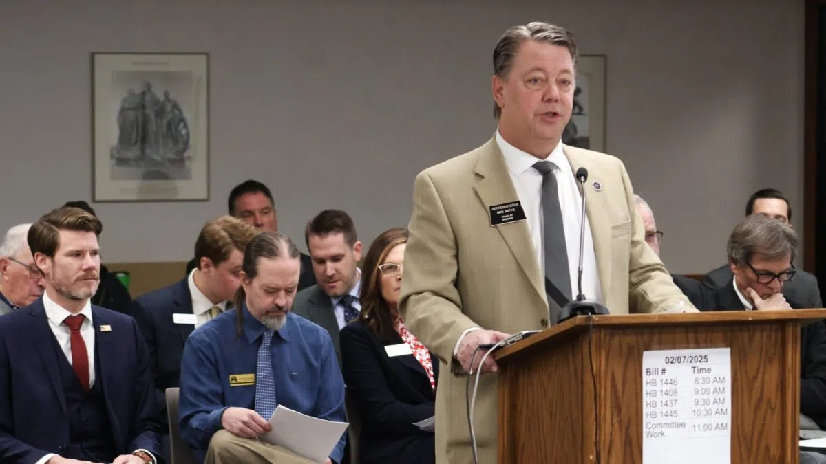 Competing bills would change how candidates get on North Dakota ballot ...