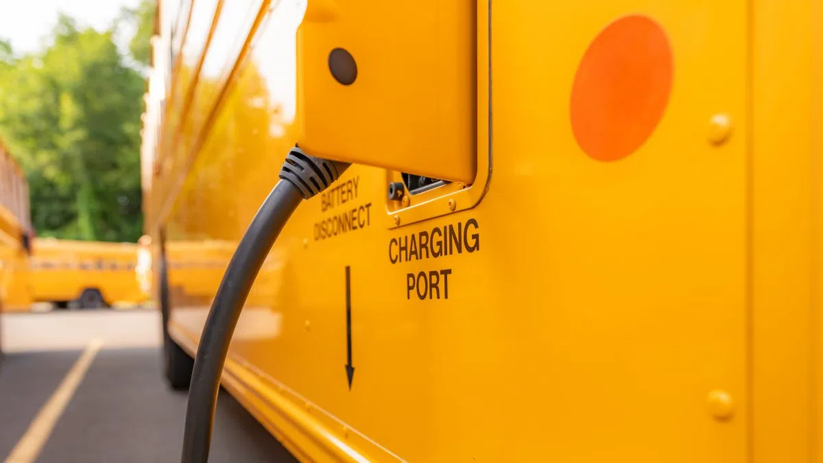 ND electric school bus efforts may have to pump the brakes | Froggy 99.9 KVOX