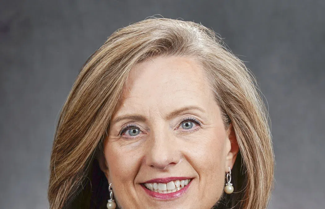 State Rep. Kristin Robbins running for Minnesota governor | The Mighty ...