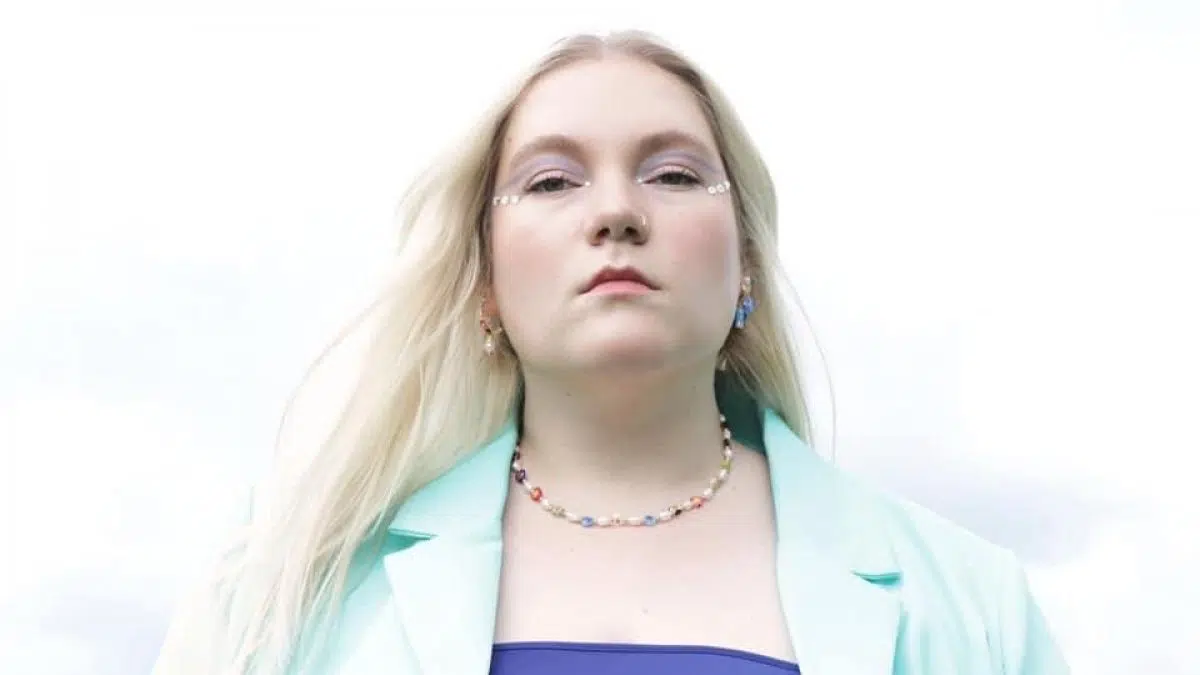 Fargo Artist – Mine (Mia Schuster) In Studio Interivew | Y94