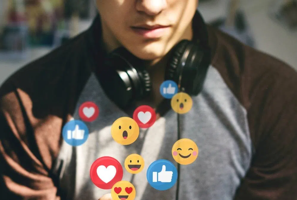 4 Ways To Reduce Your Social Media Usage | 89.1 Max FM