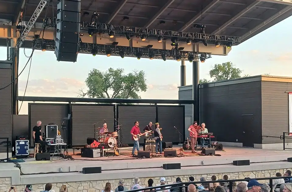 Neuhoff Media Decatur and “It’s Hot Bob” event brings community ...