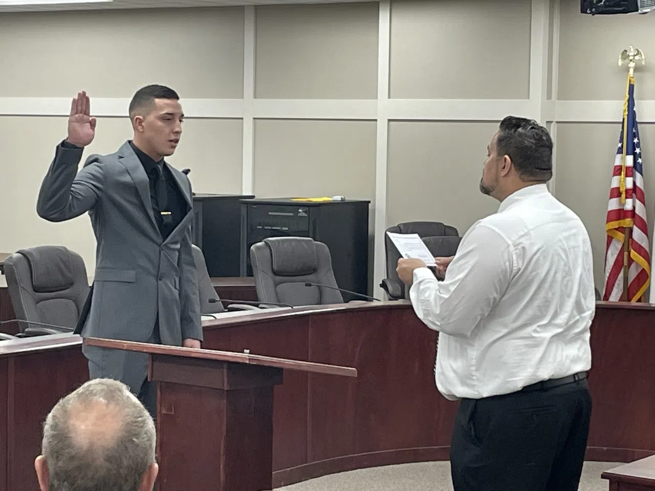 Sentelle, Thompson Sworn in as Danville Probationary Police Officers ...