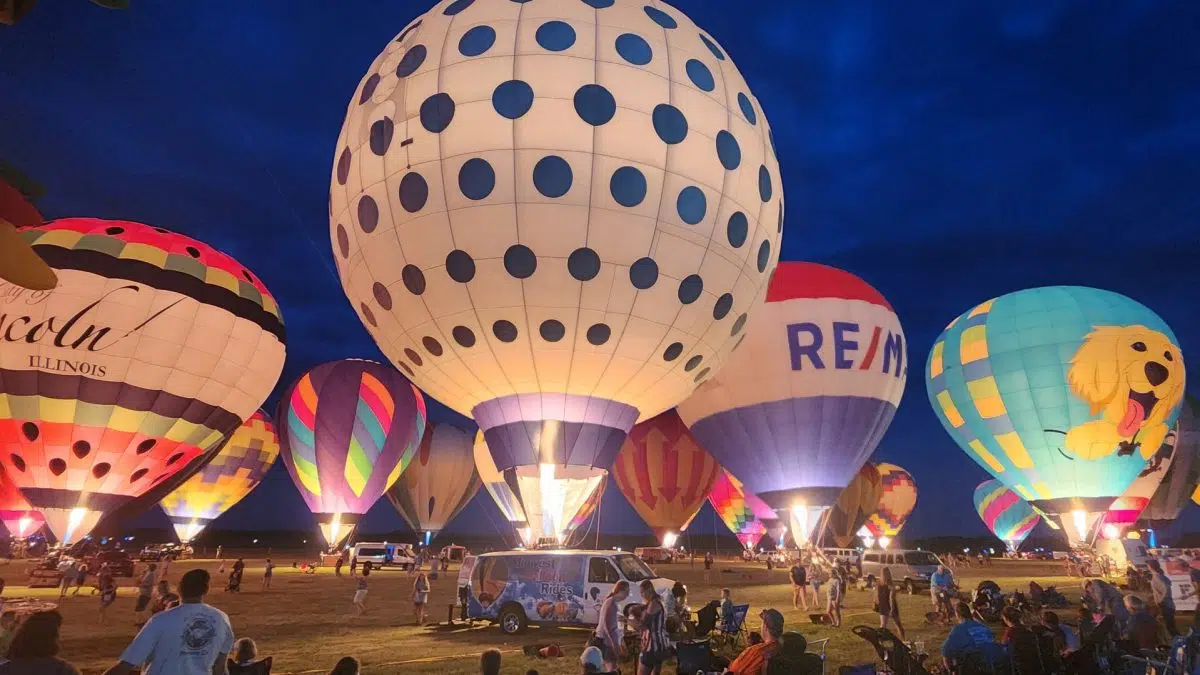 Night Time GLOWS Bring Excitement to All Ages at Balloons Over ...
