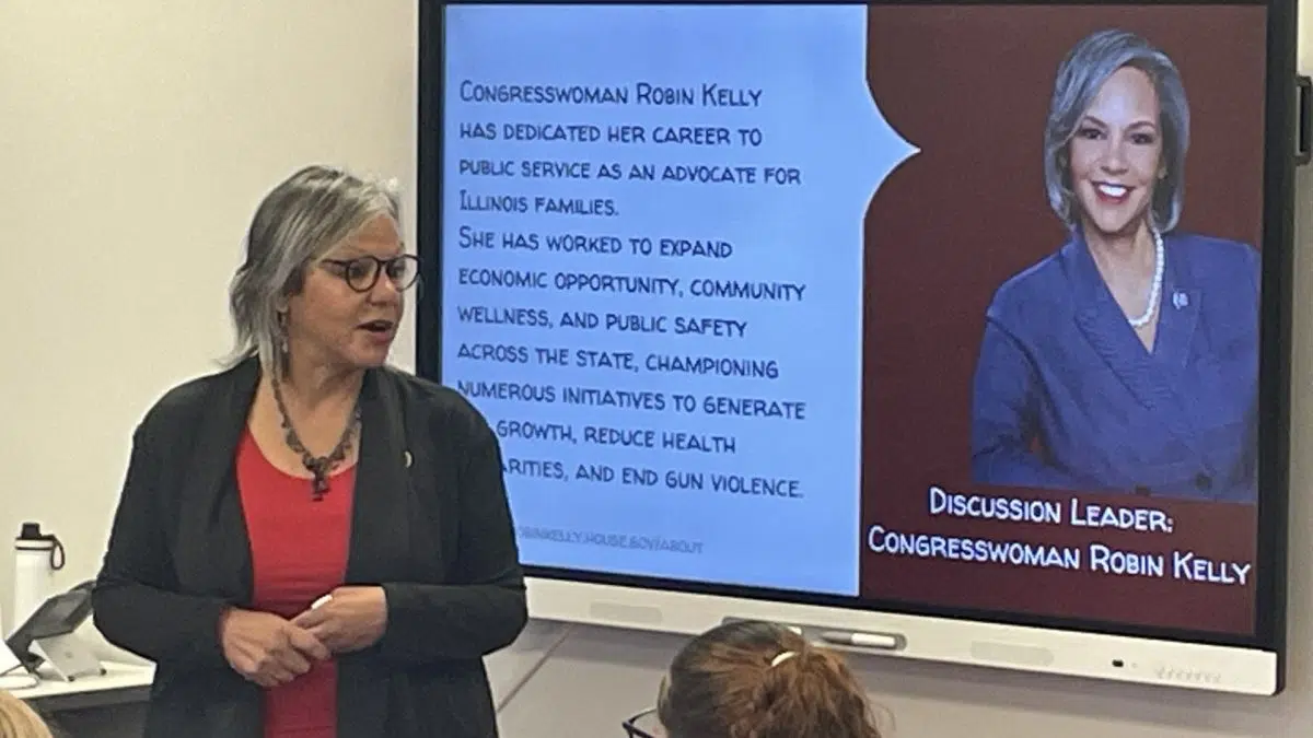 Congresswoman Kelly Leads DHS Student Roundtable on Gun Violence ...