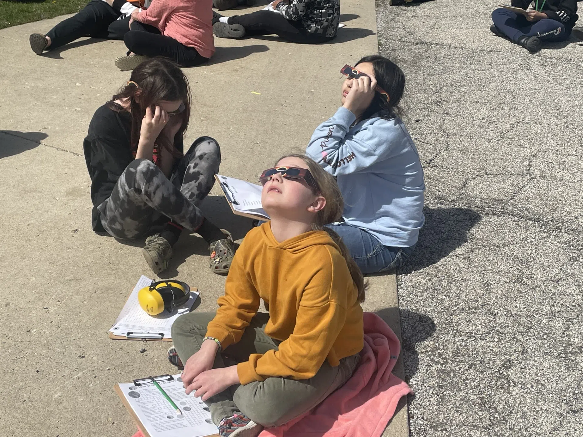 South View Upper Elementary Students Were Ready for Solar Eclipse ...