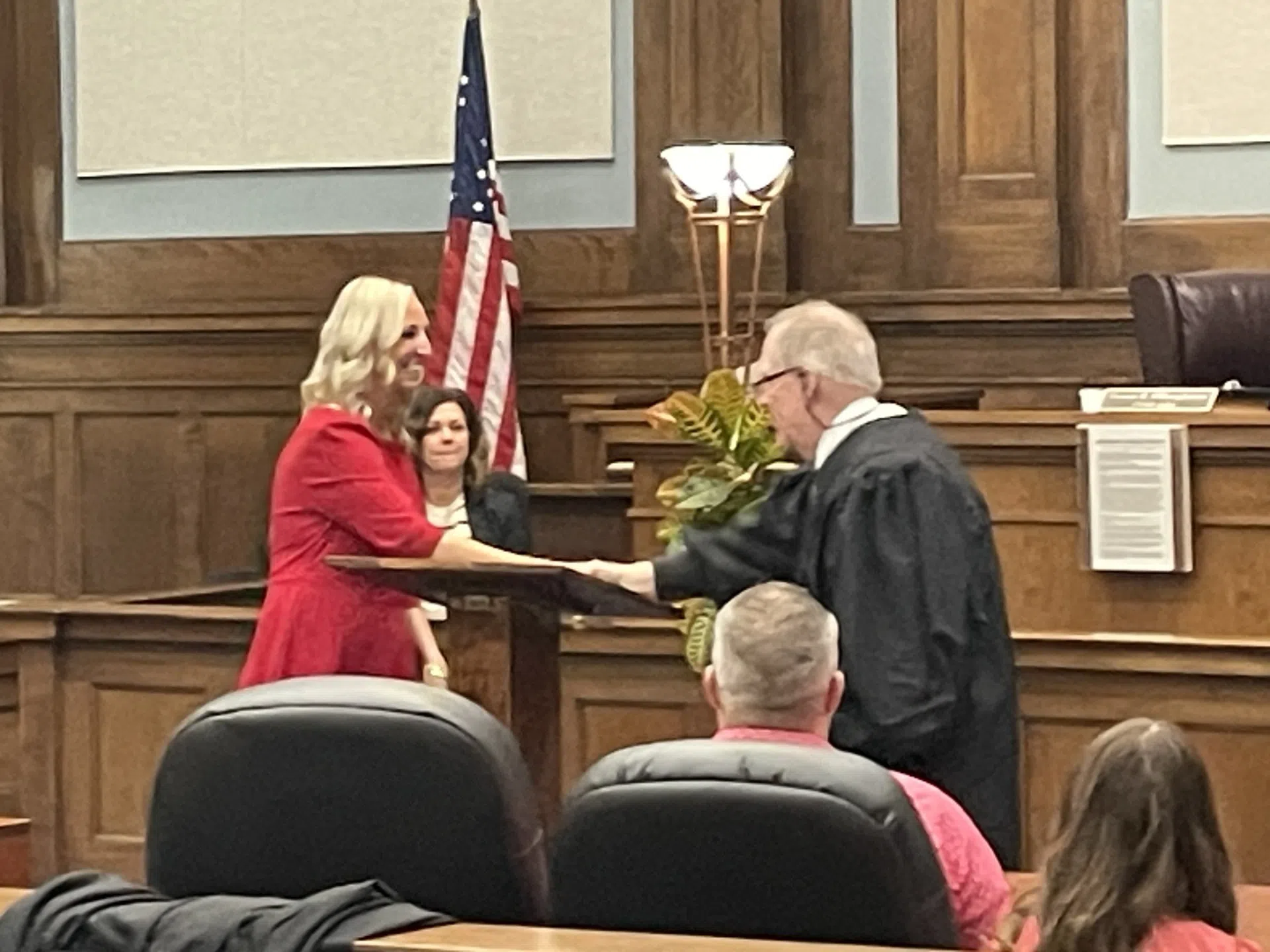 Lindsay J. Starwalt Sworn In as New Associate Judge for Fifth Judicial ...