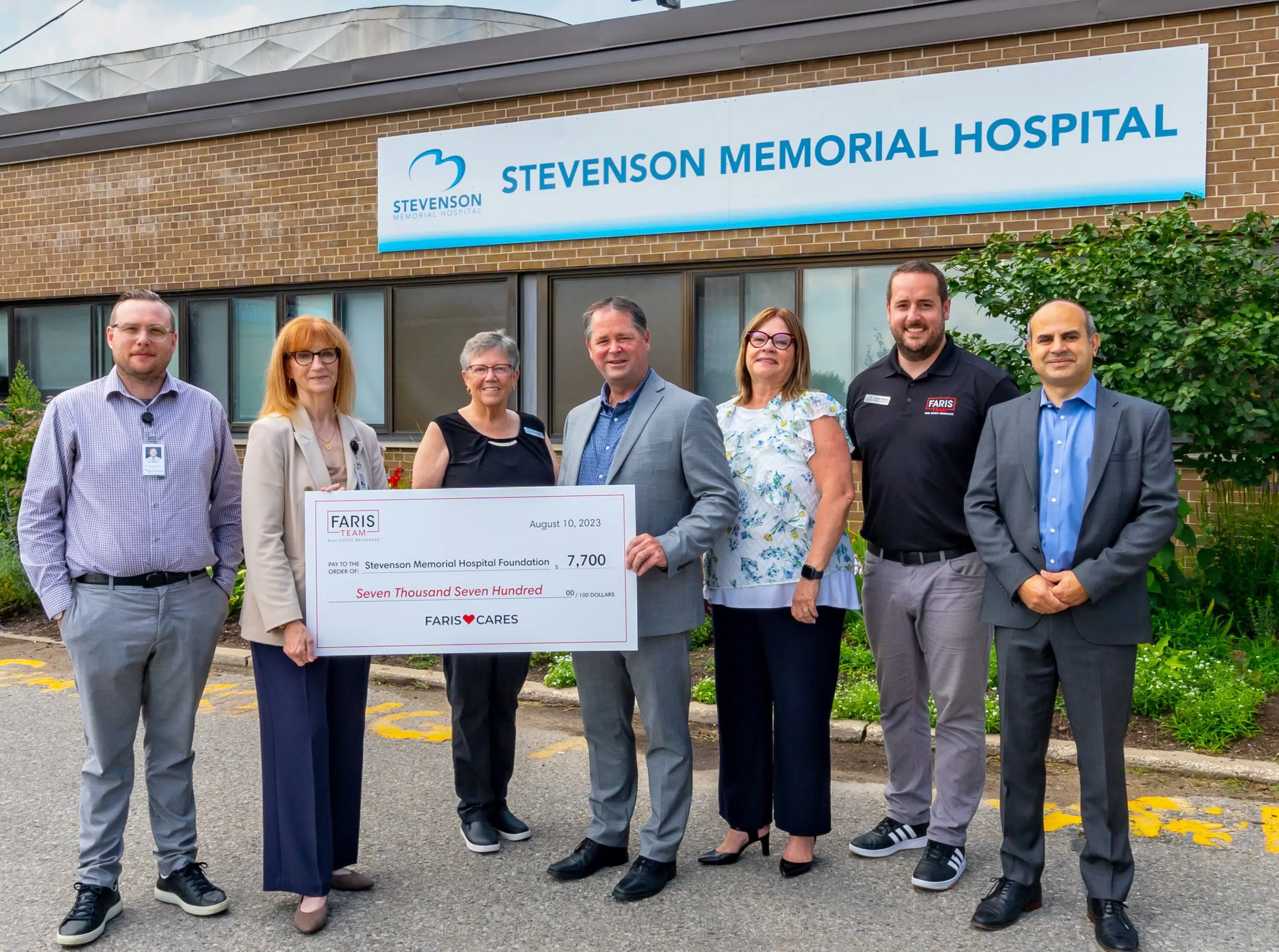 Realtor Donates to Alliston Hospital | Country 105