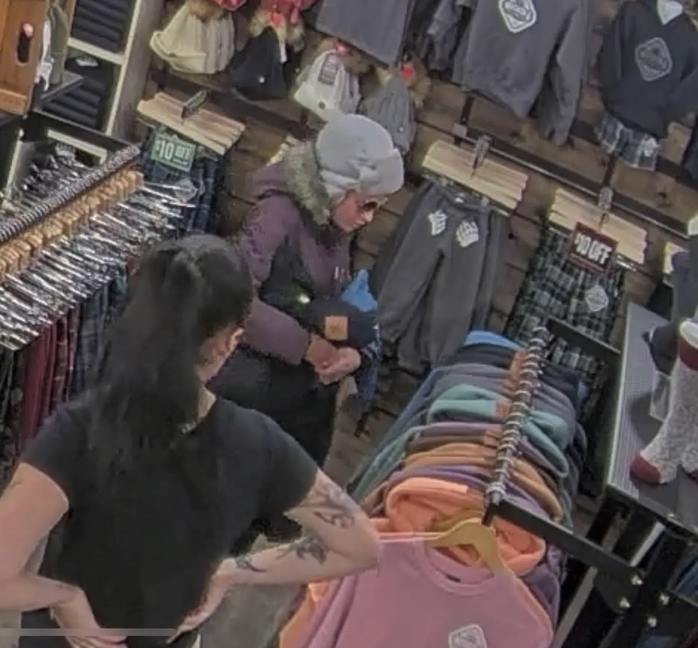 OPP Searching for Suspected Thief | Bayshore Broadcasting News Centre